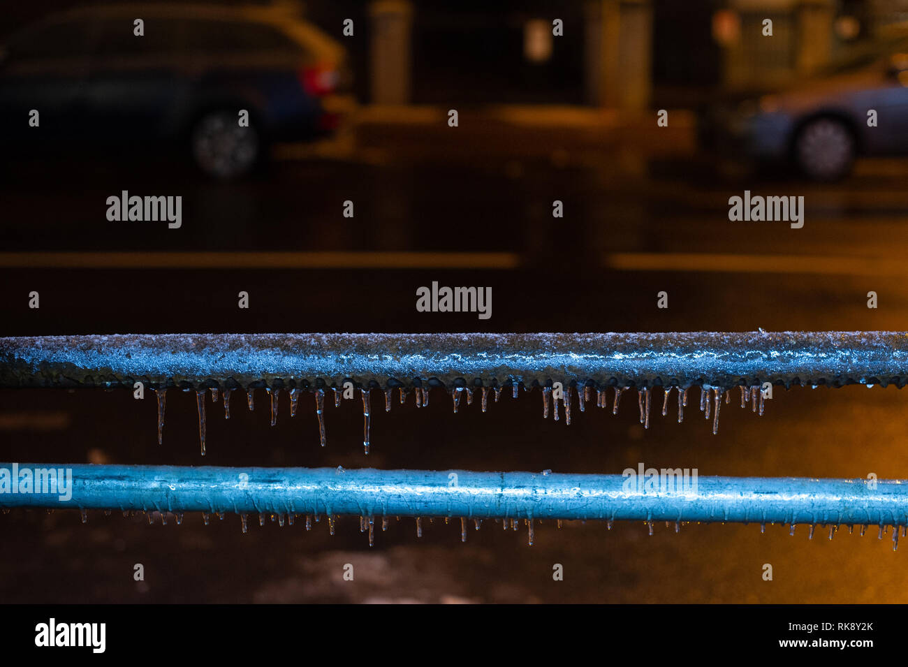 Ice coated wires hi-res stock photography and images - Alamy