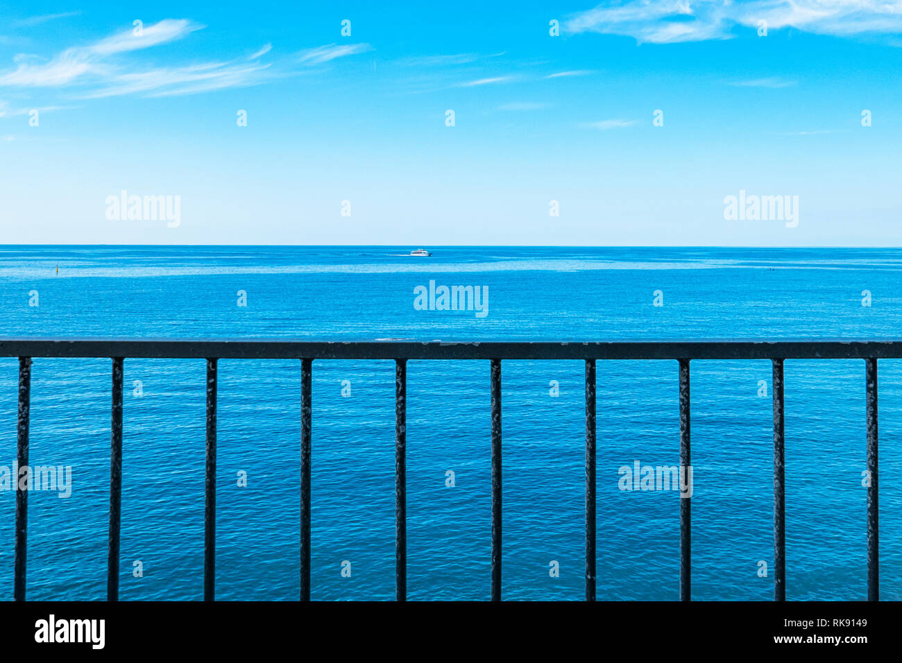 Railing on the sea Stock Photo - Alamy