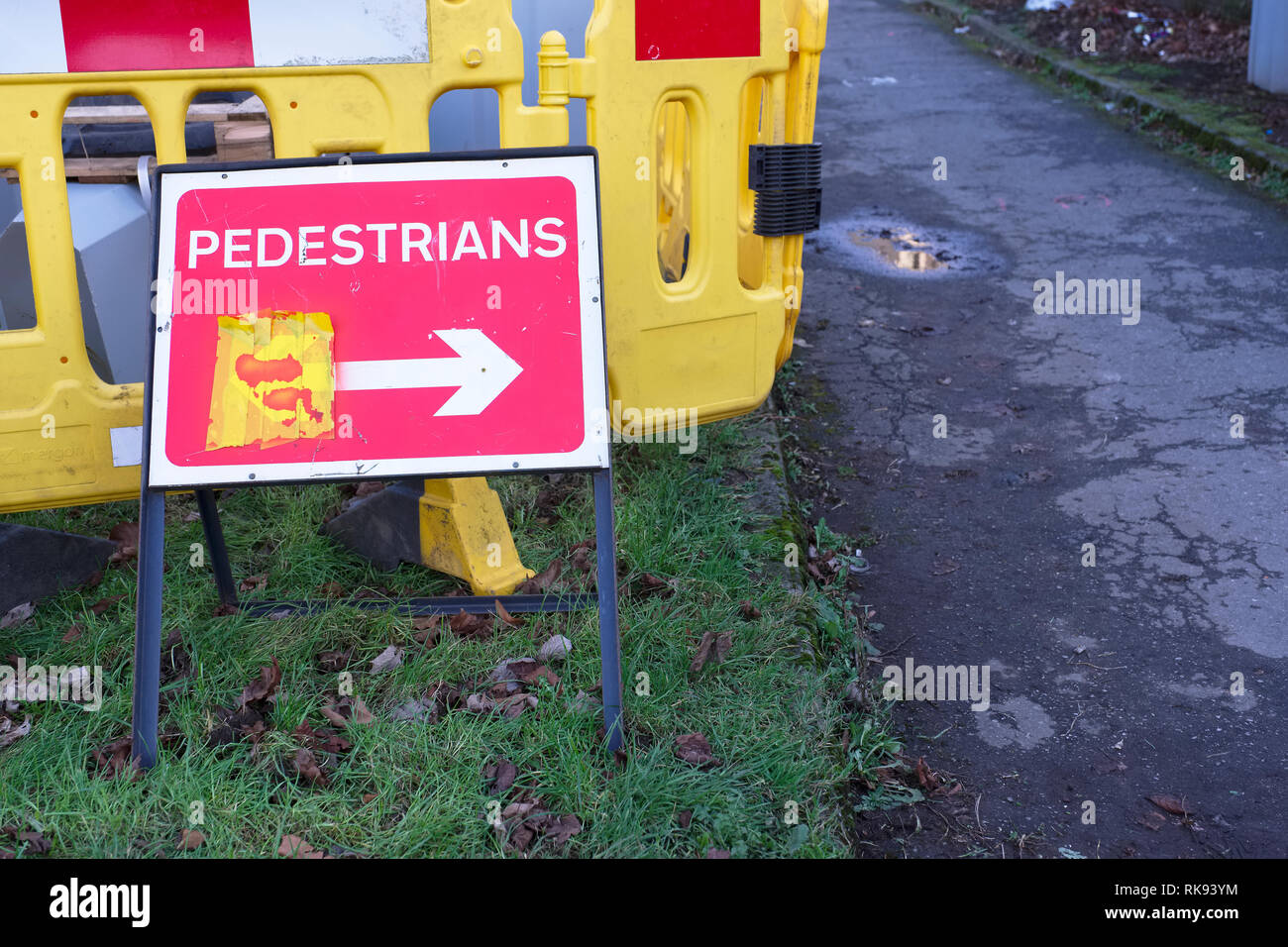 Footpath closed sign for pedestrian safety from road construction on ...