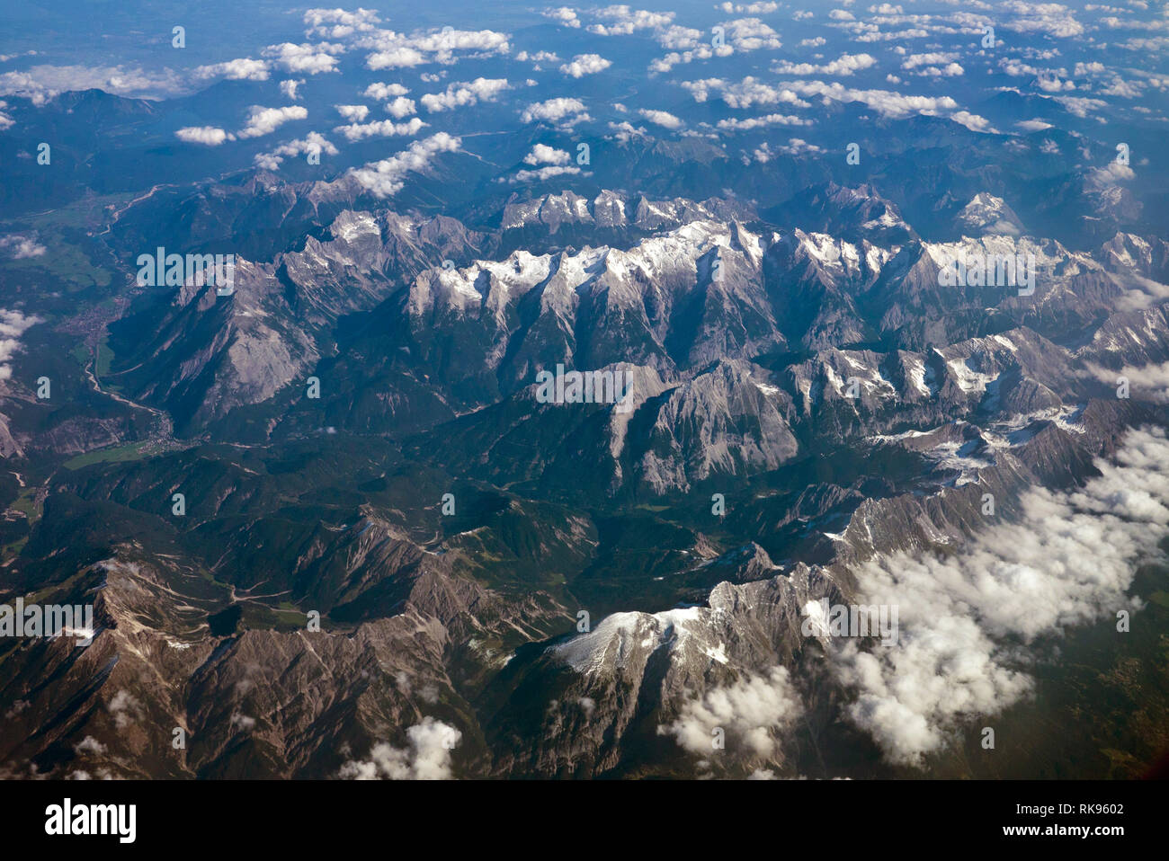 Airplane on the mountains hi-res stock photography and images - Alamy
