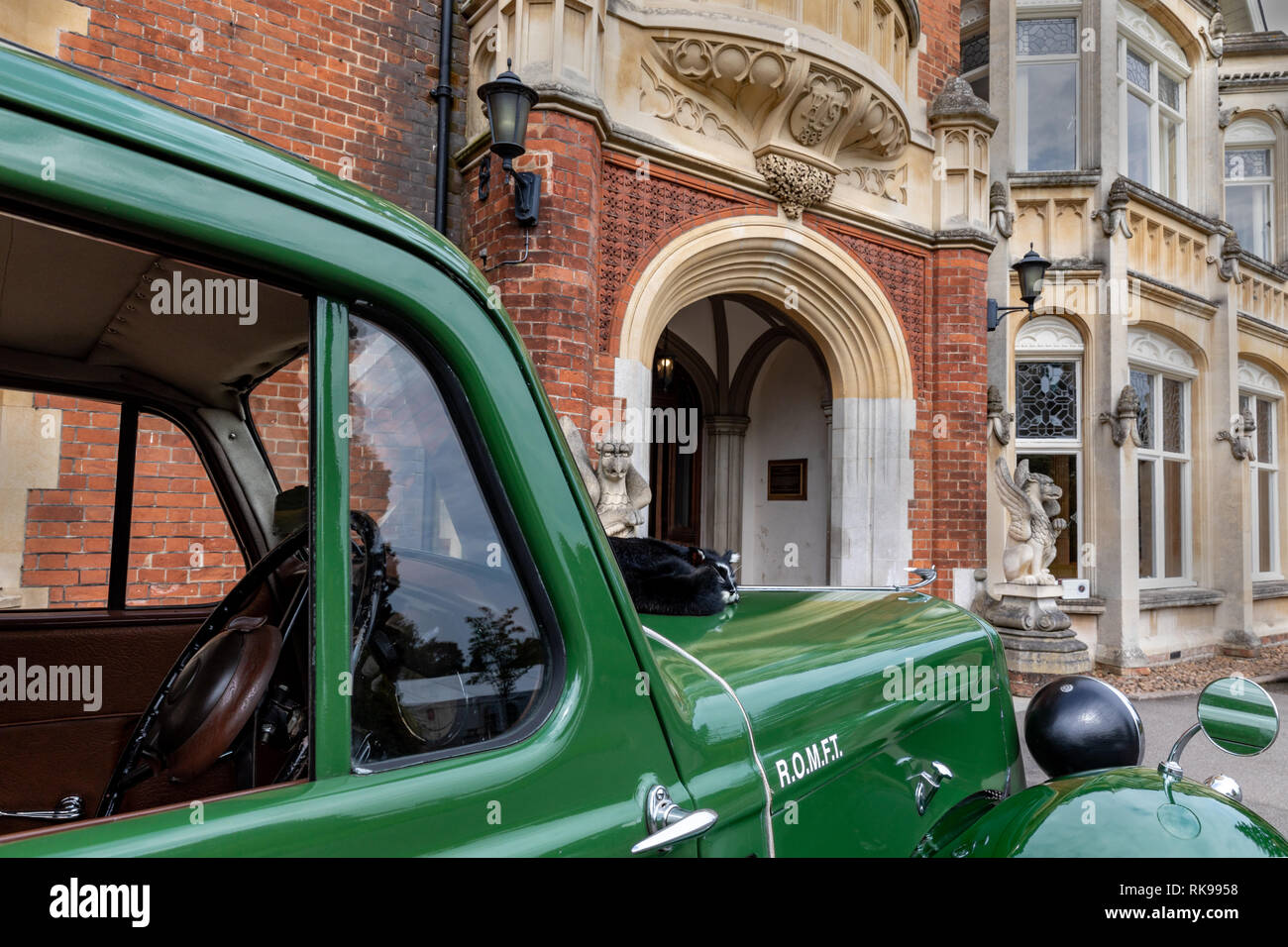 Vintage car, Mansion House, Bletchley Park, in Milton Keynes, England ...