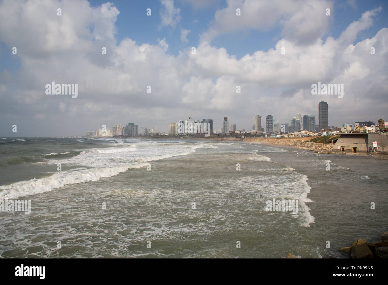 Downtown tel aviv hi-res stock photography and images - Alamy