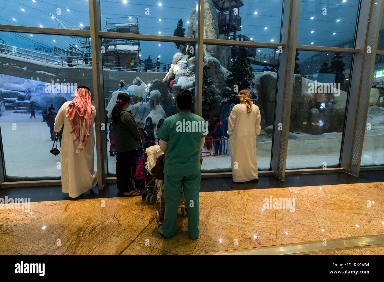 Dubai mall emirates snow dome hi-res stock photography and images - Alamy