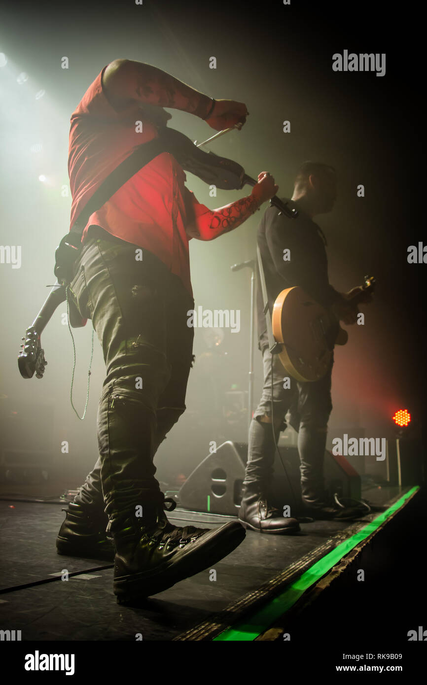 Blue october vocalist hi-res stock photography and images - Alamy