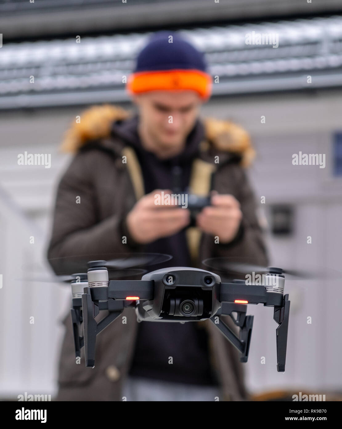 Man controls machine hi-res stock photography and images - Alamy