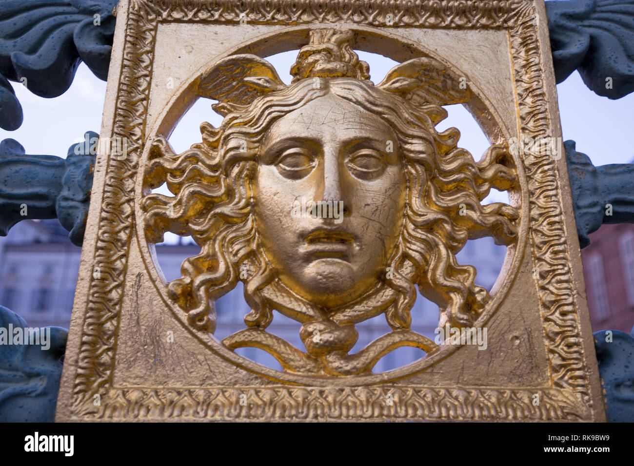 Royal sun symbol hi-res stock photography and images - Alamy