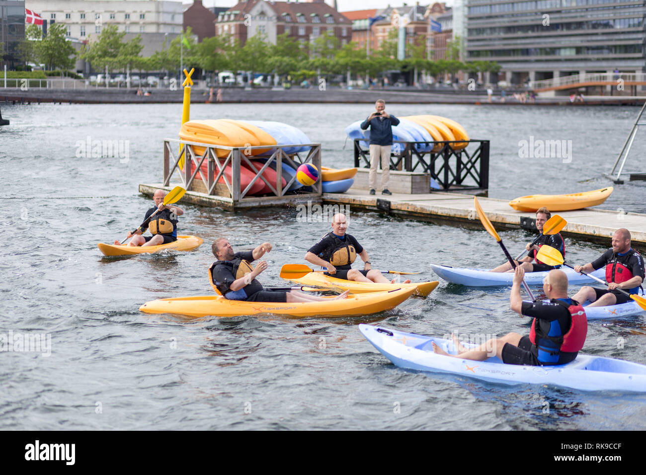 Kayak water polo match hi-res stock photography and images - Alamy