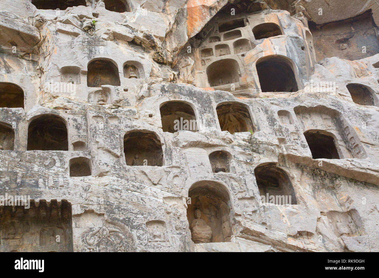Famous Longmen Grottoes (statues of Buddha and Bodhisattvas carved in ...