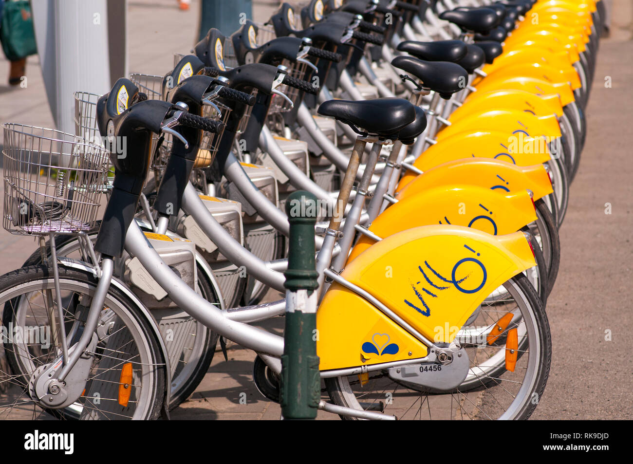 Brussels, Belgium April 2018. Urban bikes on the street. Villo! bicycle ...