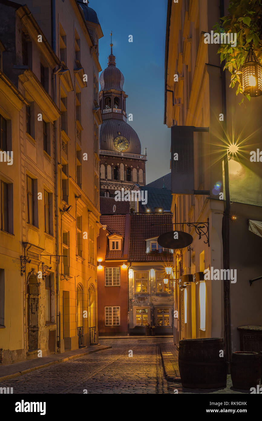 Cobbled city street riga hi-res stock photography and images - Alamy
