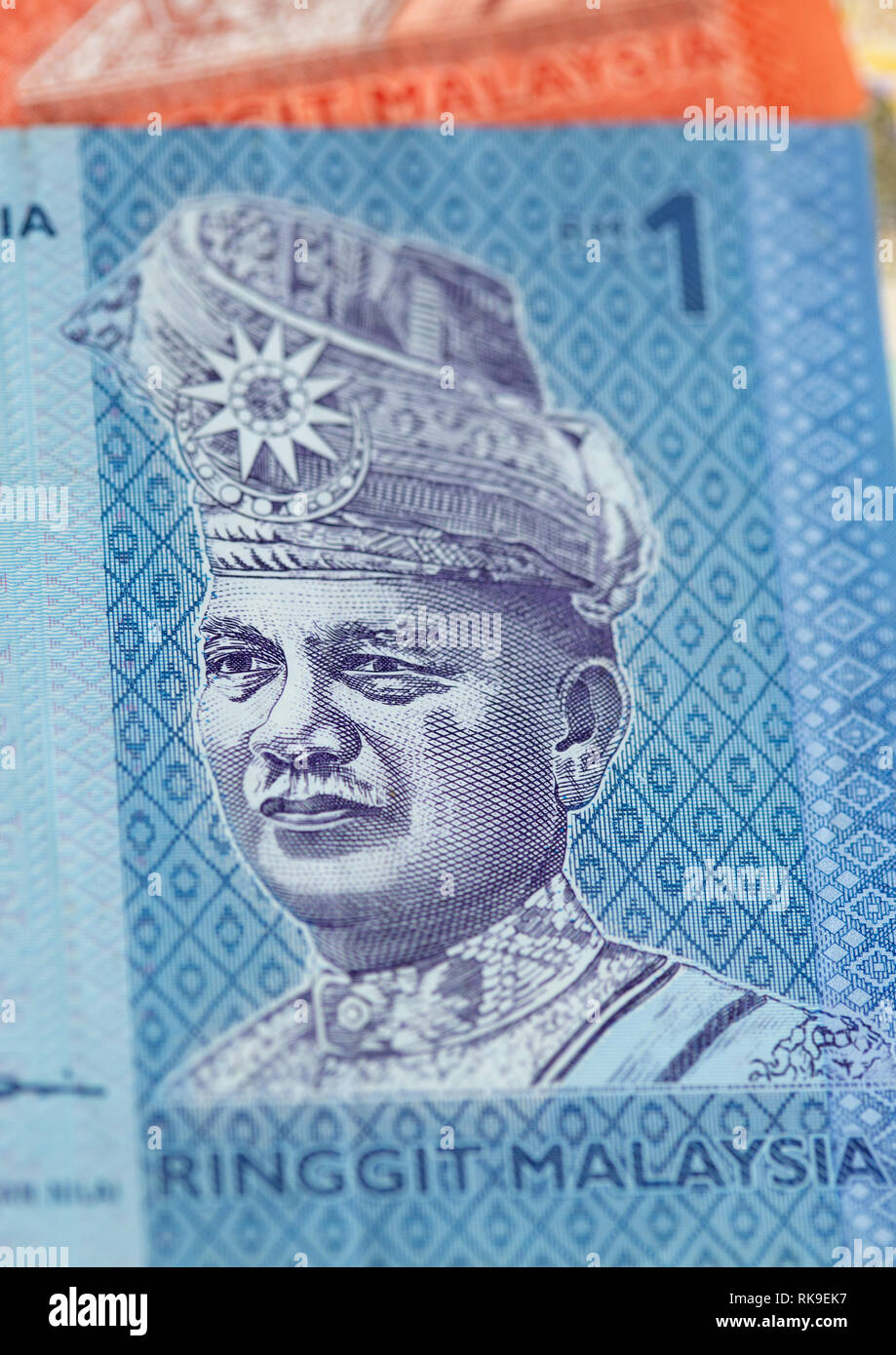 Banknotes of the Malaysia (1 and 10 Ringgit notes Stock Photo - Alamy