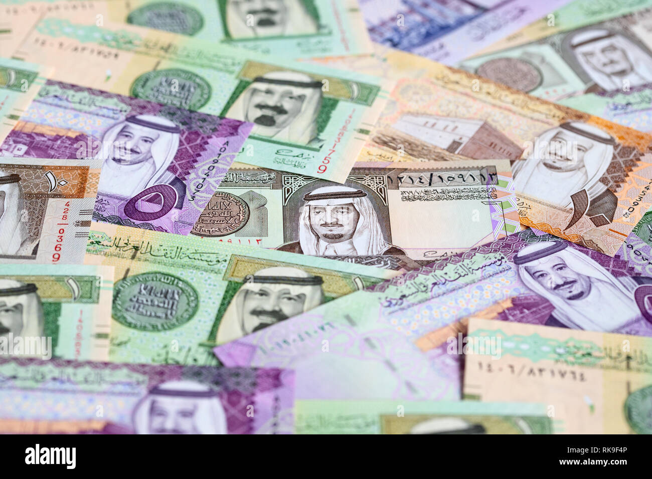 Collection of Saudi Arabia Riyal banknotes Stock Photo - Alamy
