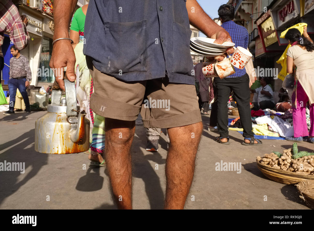 Tea vendor teapot hi-res stock photography and images - Alamy