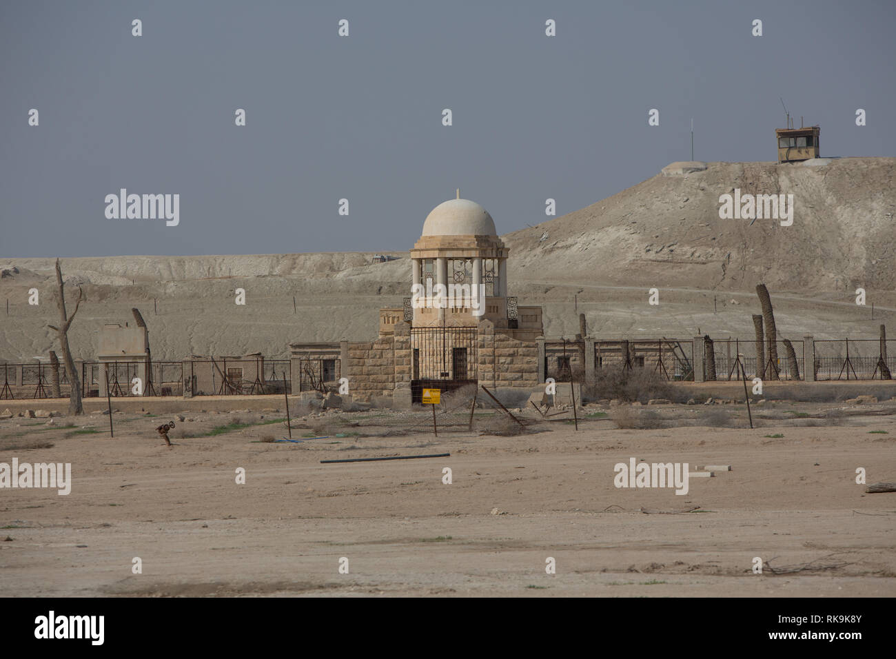 Israeli watch tower hi-res stock photography and images - Alamy