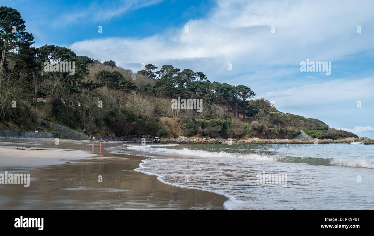Guernsey tide hi-res stock photography and images - Alamy