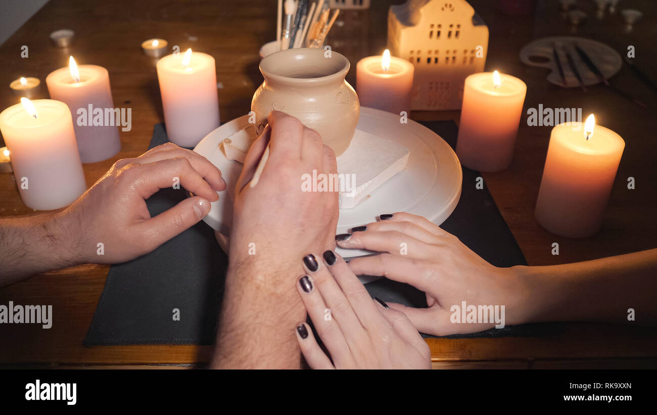 Clay pot making family hi-res stock photography and images - Alamy