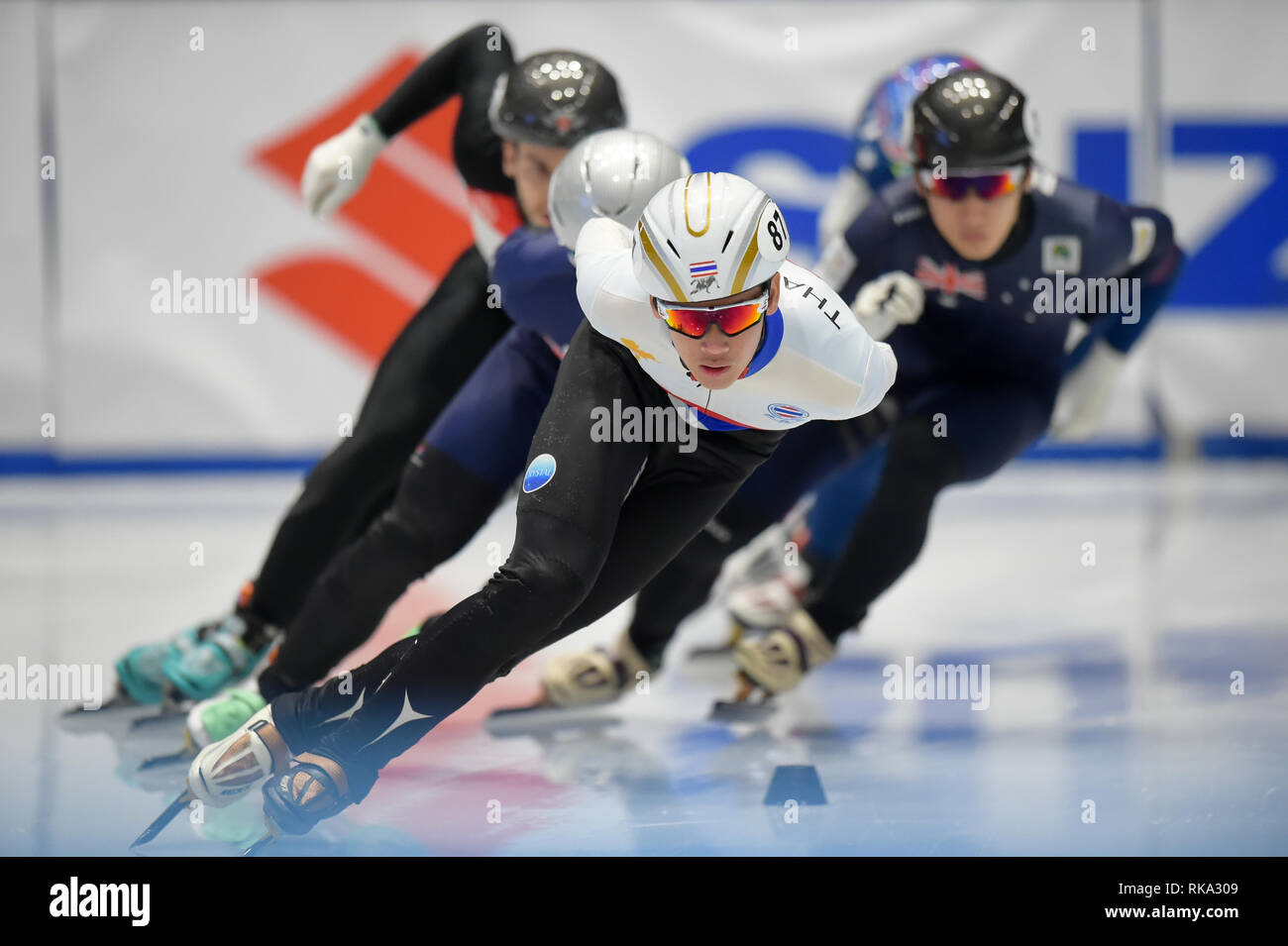 Short track speed skating hi-res stock photography and images - Alamy