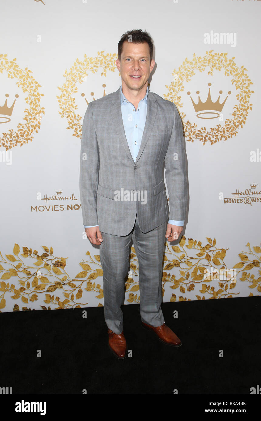 PASADENA, CA - FEBRUARY 9: Eric Mabius, at the Hallmark Channel and ...