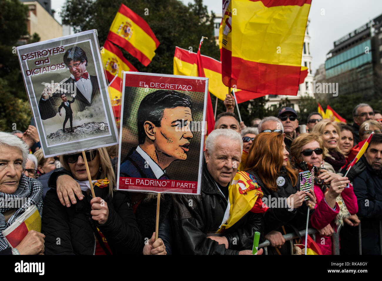 Madrid, Spain. 10th Feb, 2019. People protesting against Spanish Prime ...