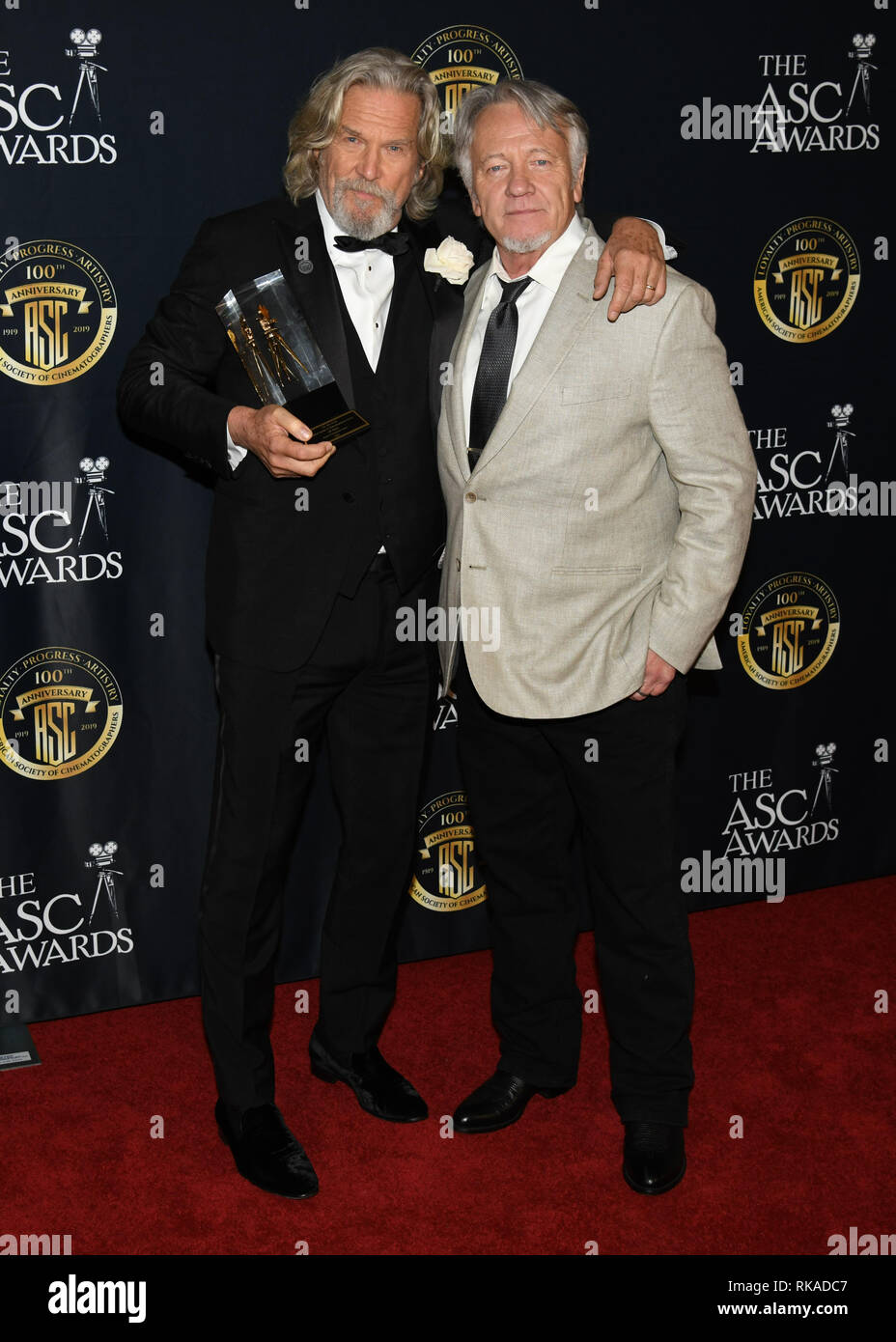 Hollywood, California, USA. 9th Feb, 2019. JEFF BRIDGES and LOYD ...