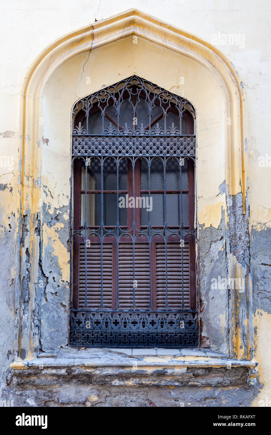 Worn window frame hi-res stock photography and images - Alamy