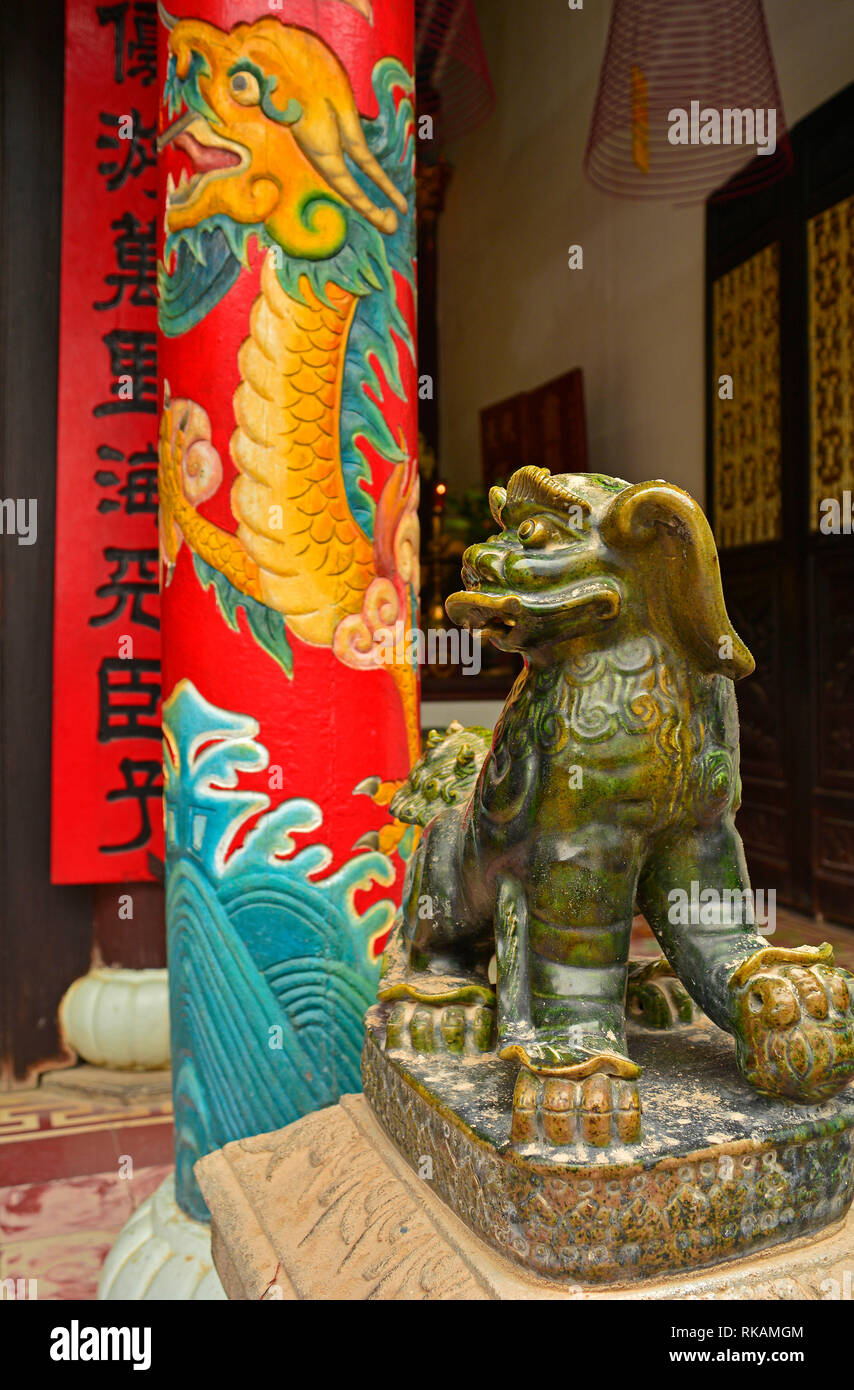 Guardian Lion, or Foo Dog, in the Phuoc Kien (or Fukian, Fujian or Phuc ...