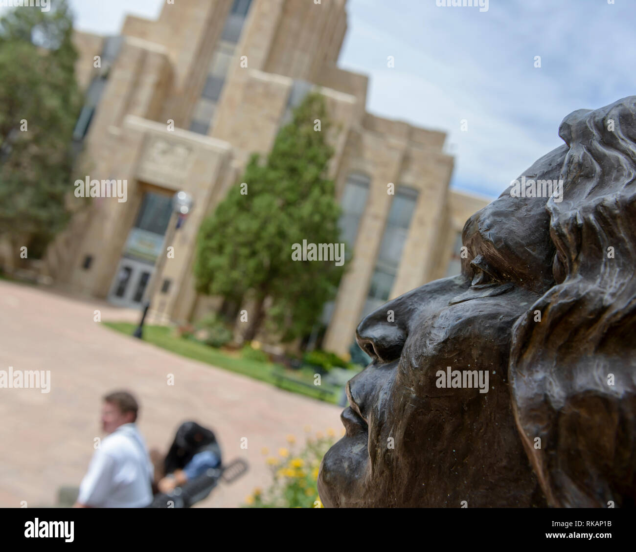 Tribal memorials hi-res stock photography and images - Alamy