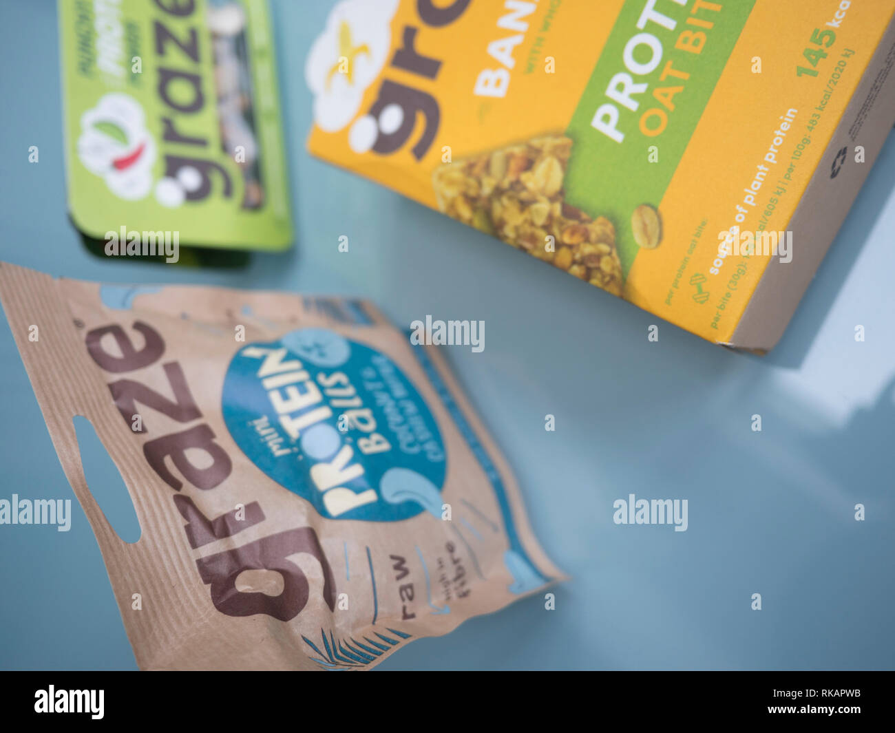 Food packets hi-res stock photography and images - Alamy