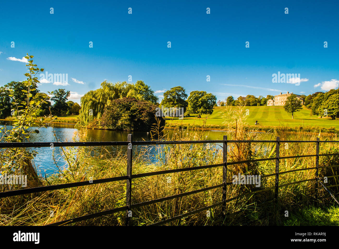 Resting people behind water hi-res stock photography and images - Alamy