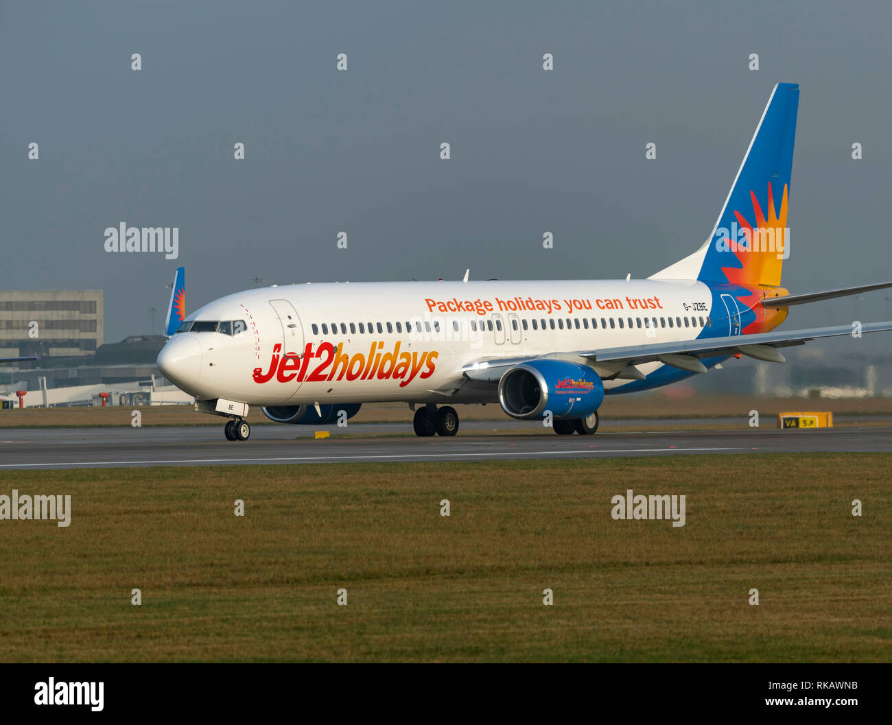 Jet2holidays aircraft hi-res stock photography and images - Alamy