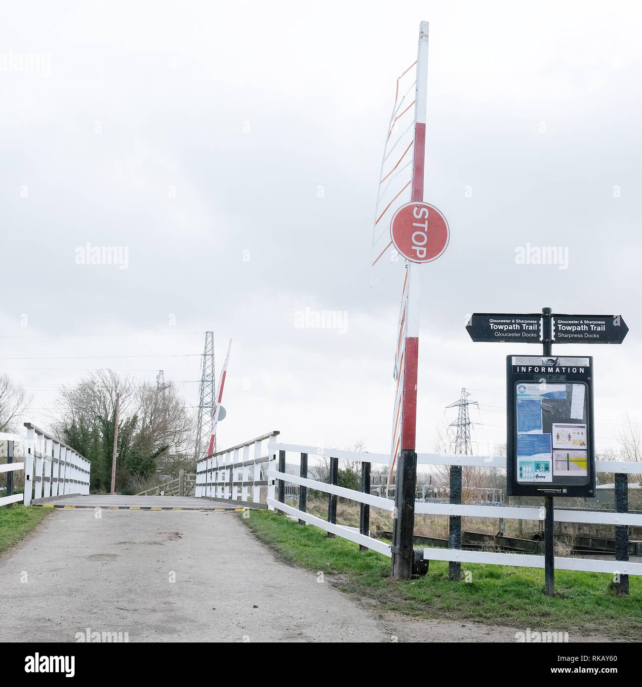 Gloucester sharpness canal slimbridge hi-res stock photography and ...