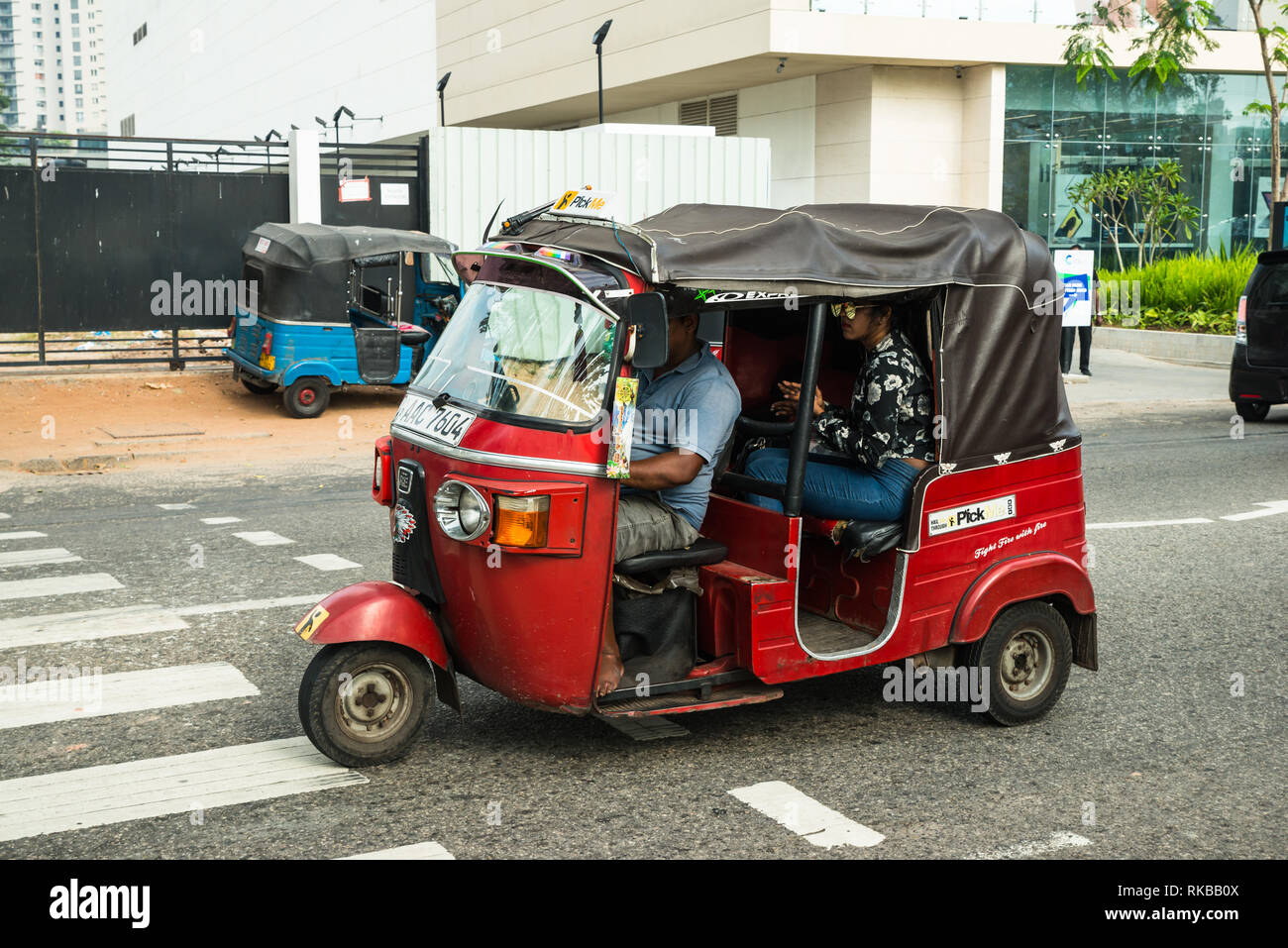 auto rickshaw on a Street in Colombo, Sri Lanka Stock Photo - Alamy