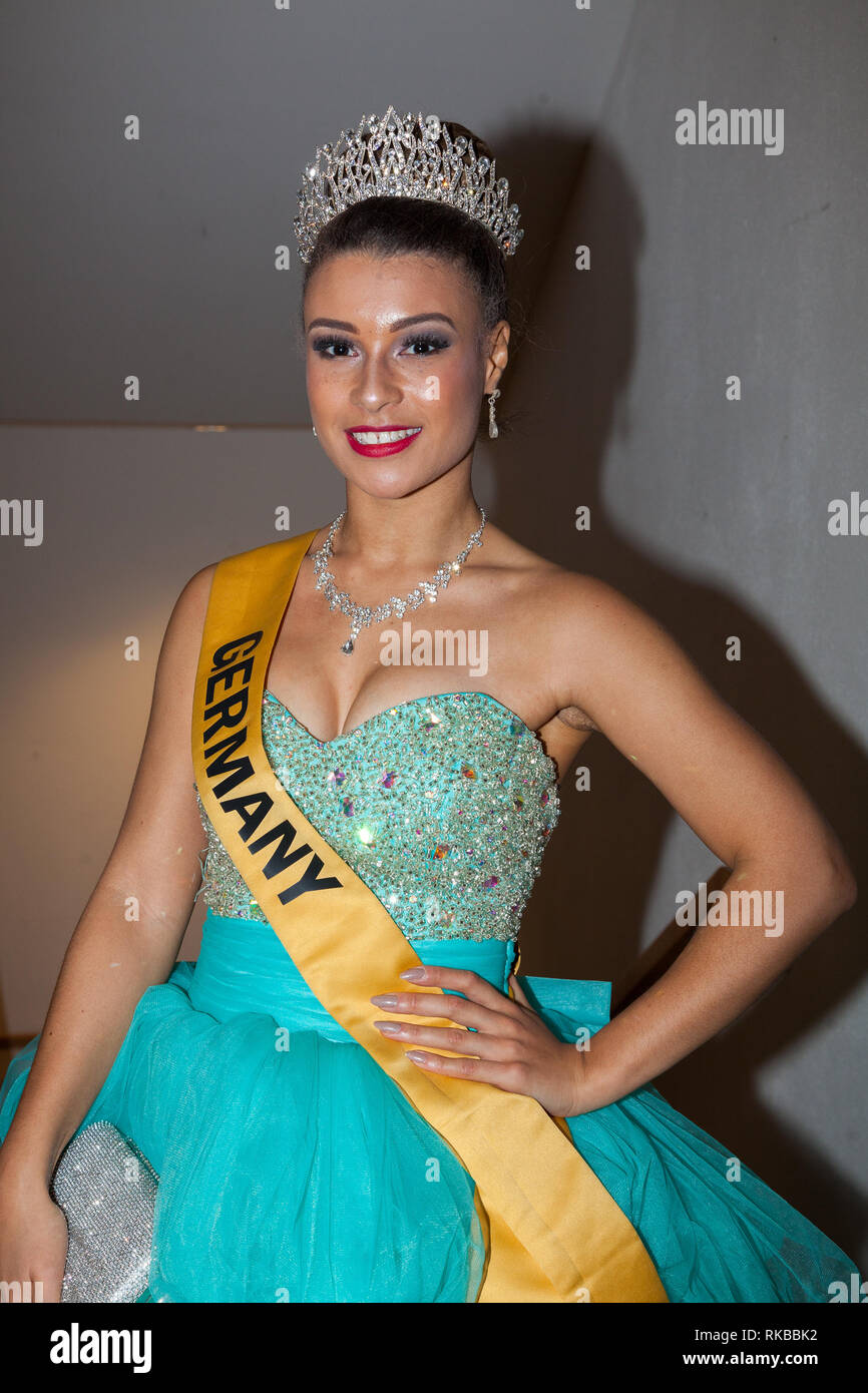 Miss mona hi-res stock photography and images - Alamy