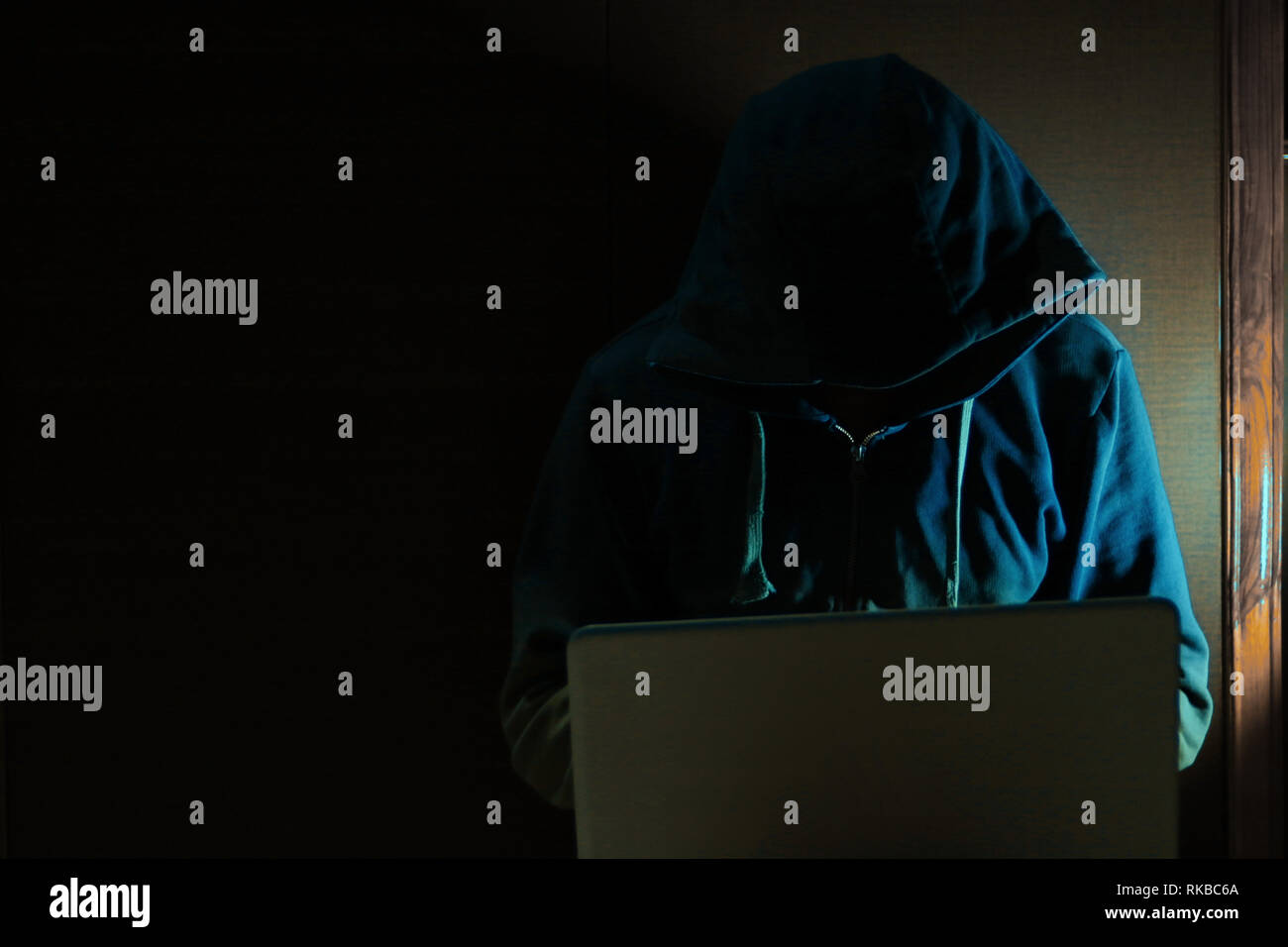 Anonymous hackers hi-res stock photography and images - Alamy