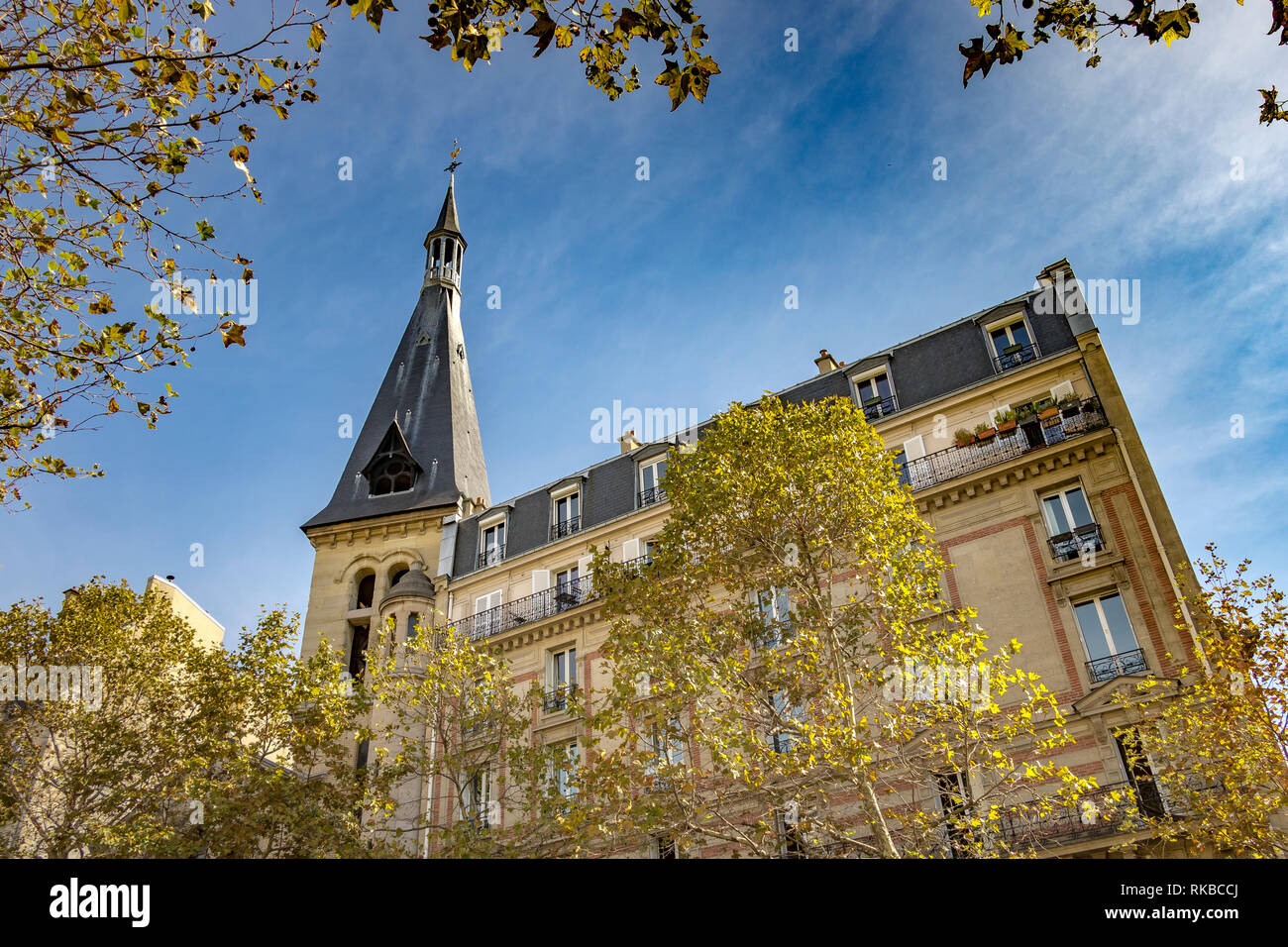 Elevated gardens paris hi-res stock photography and images - Alamy
