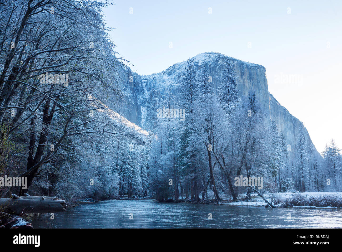 Beautiful early spring landscapes in Yosemite National Park, Yosemite ...