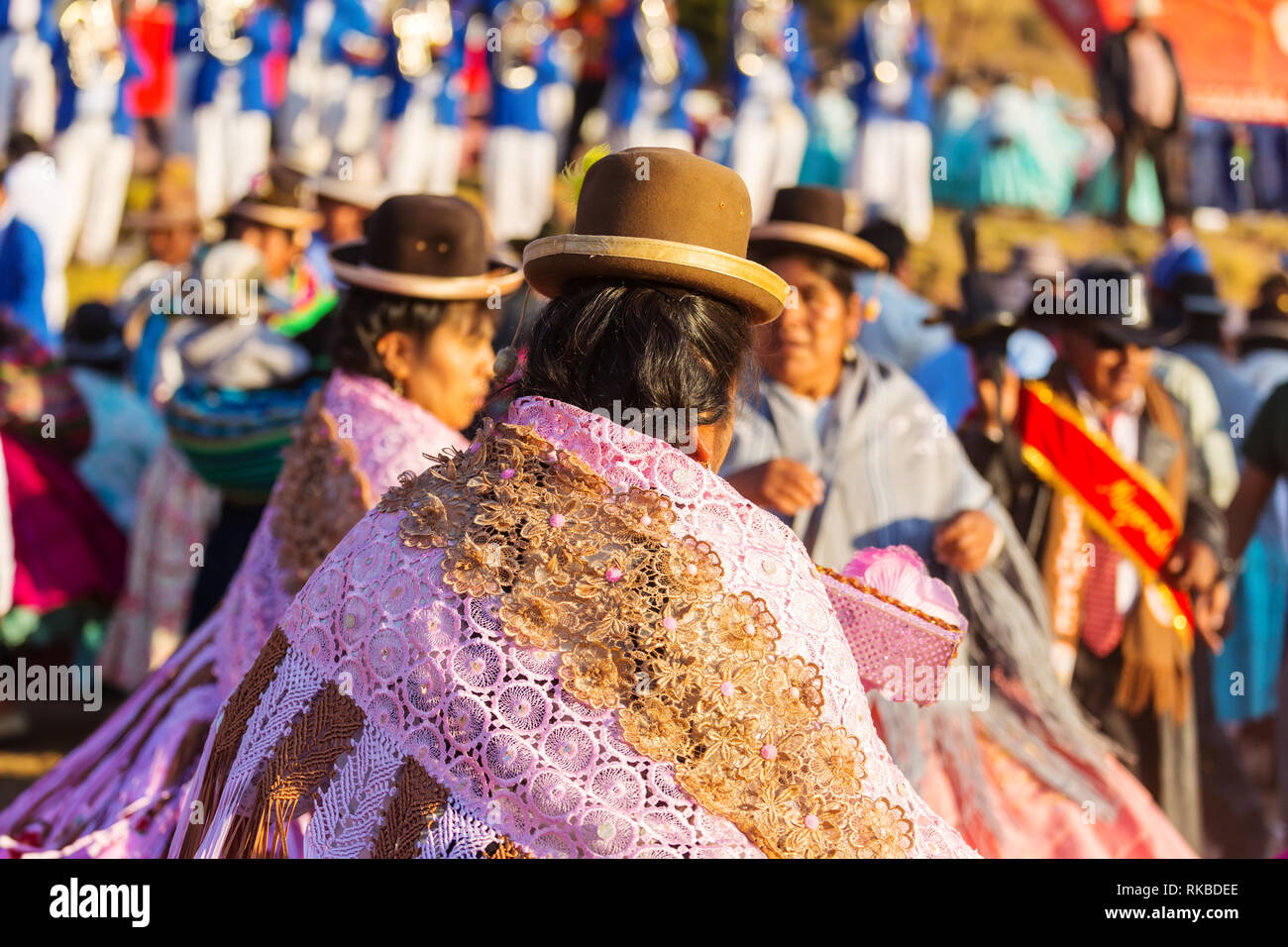 Peruvian people in city street Stock Photo - Alamy