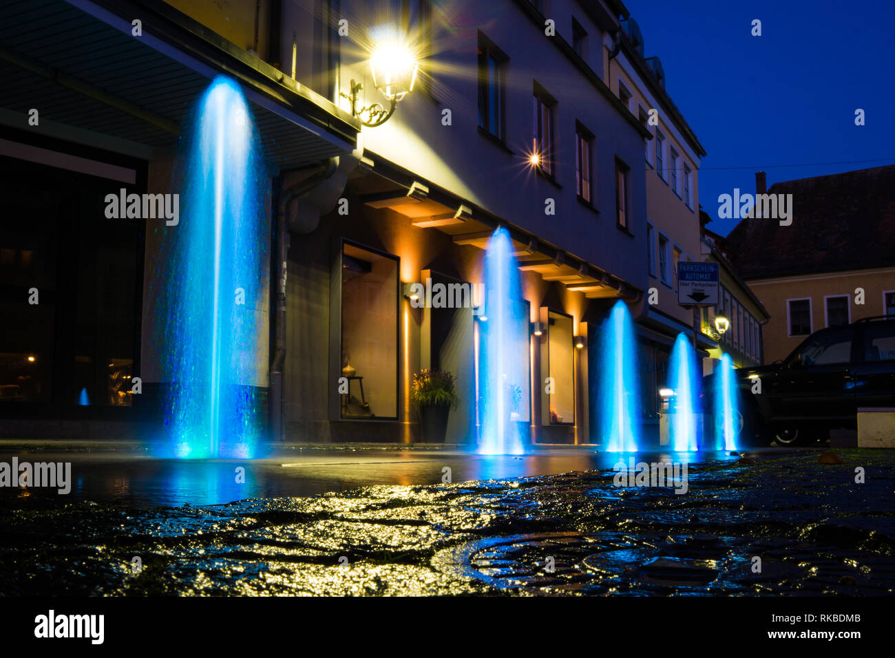 Fountain neon light show hi-res stock photography and images - Alamy