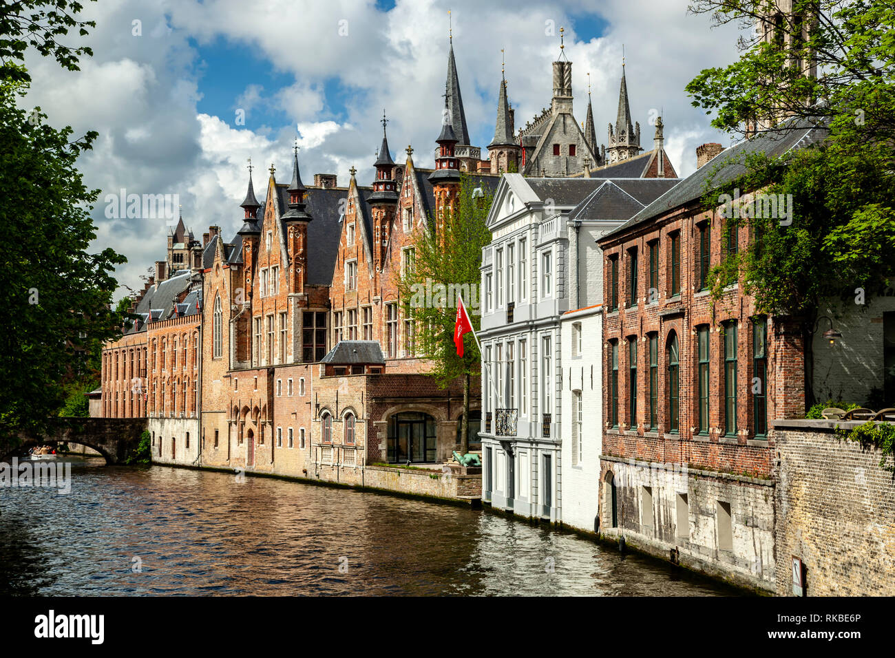 Historic canals hi-res stock photography and images - Alamy