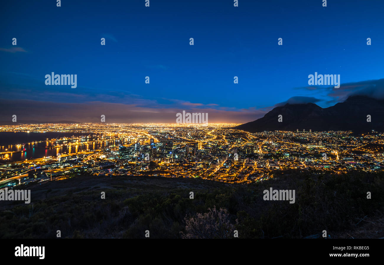 Cape Town, South Africa at night, view from Signal Hill Stock Photo - Alamy