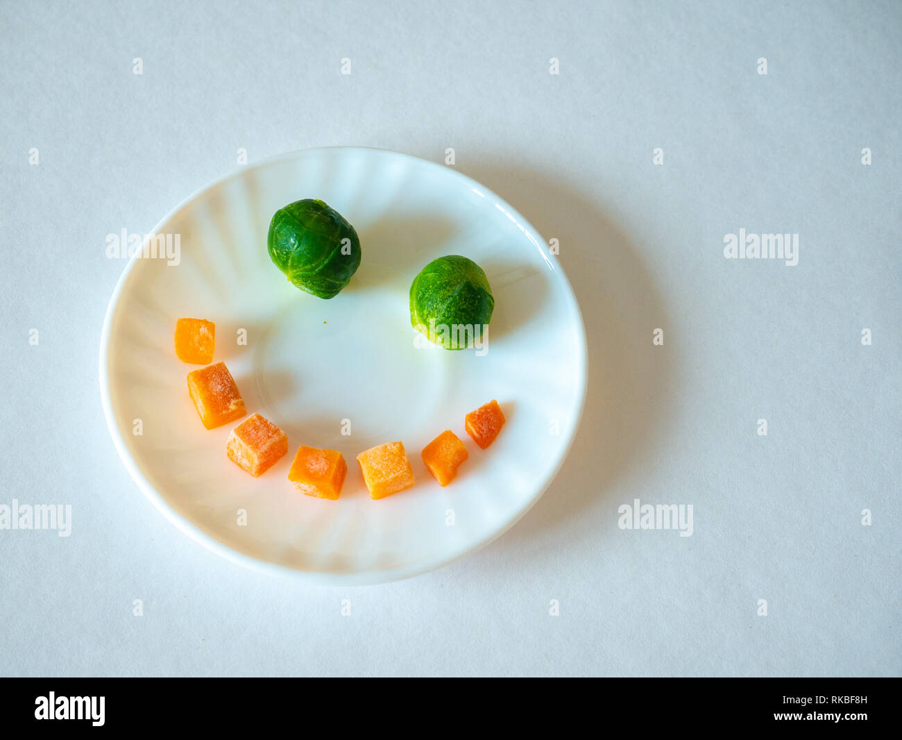 Smiling face made vegetables hi-res stock photography and images - Alamy