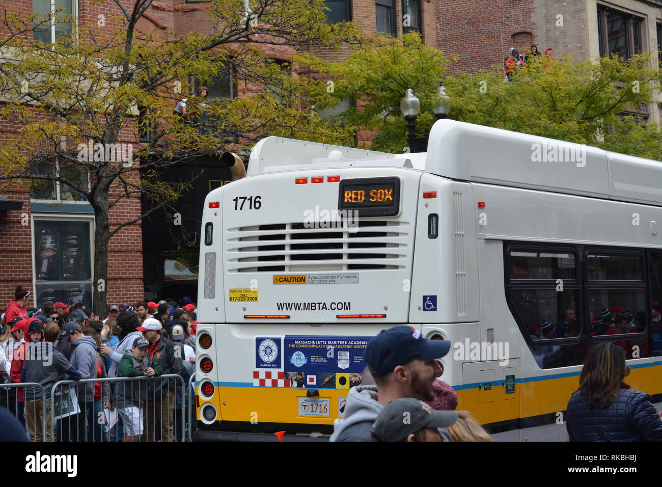 Mbta buses hi-res stock photography and images - Alamy