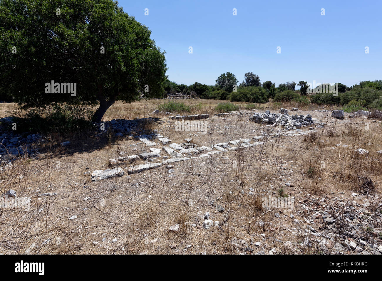 Peripteral temple hi-res stock photography and images - Alamy