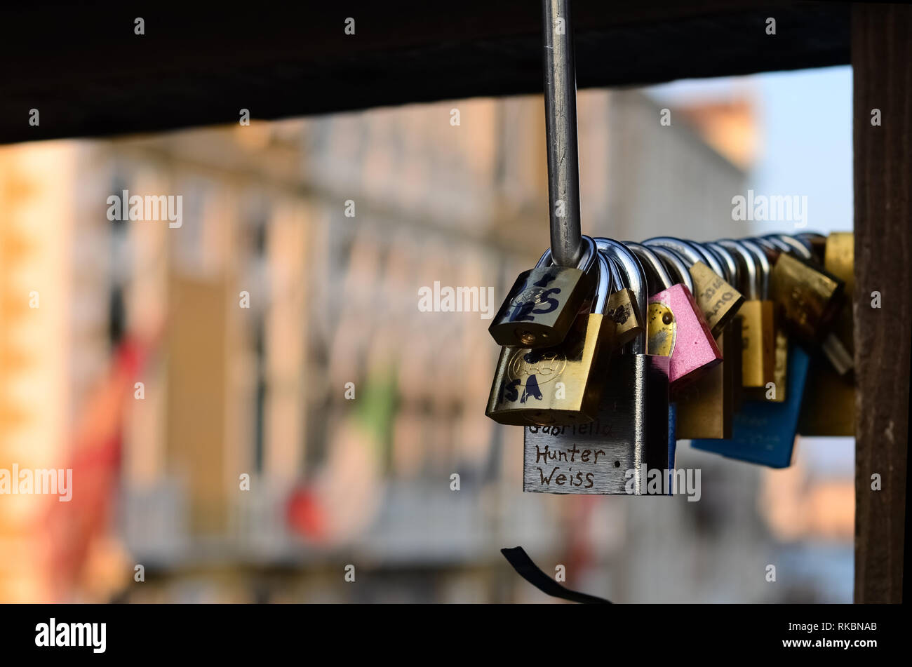 Italian flag heart hi-res stock photography and images - Alamy