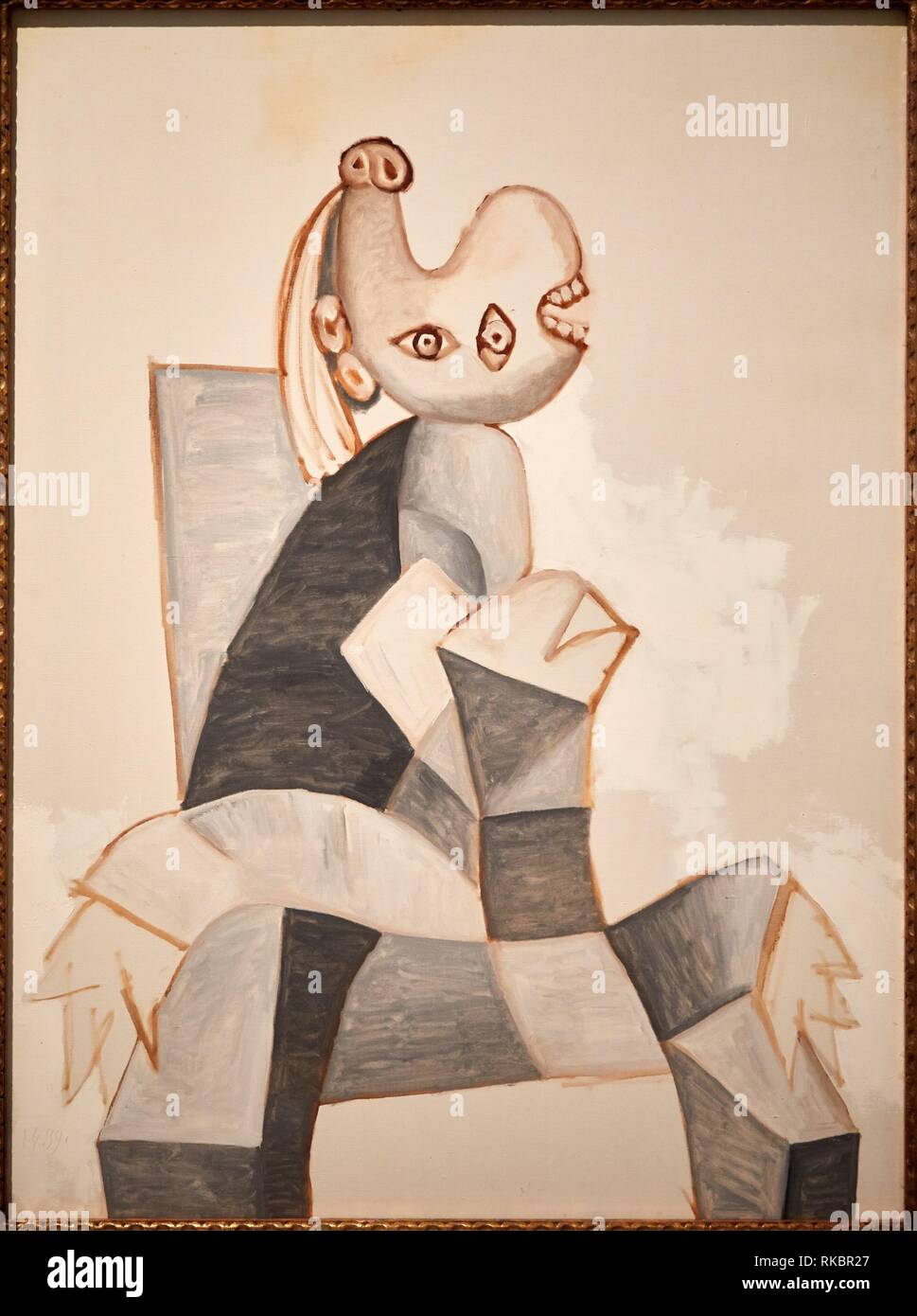 Picasso woman chair hi-res stock photography and images - Alamy