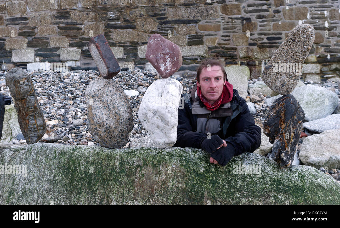 Cornwall`s Stone balancing artist Carlos makes an surprise visit to ...