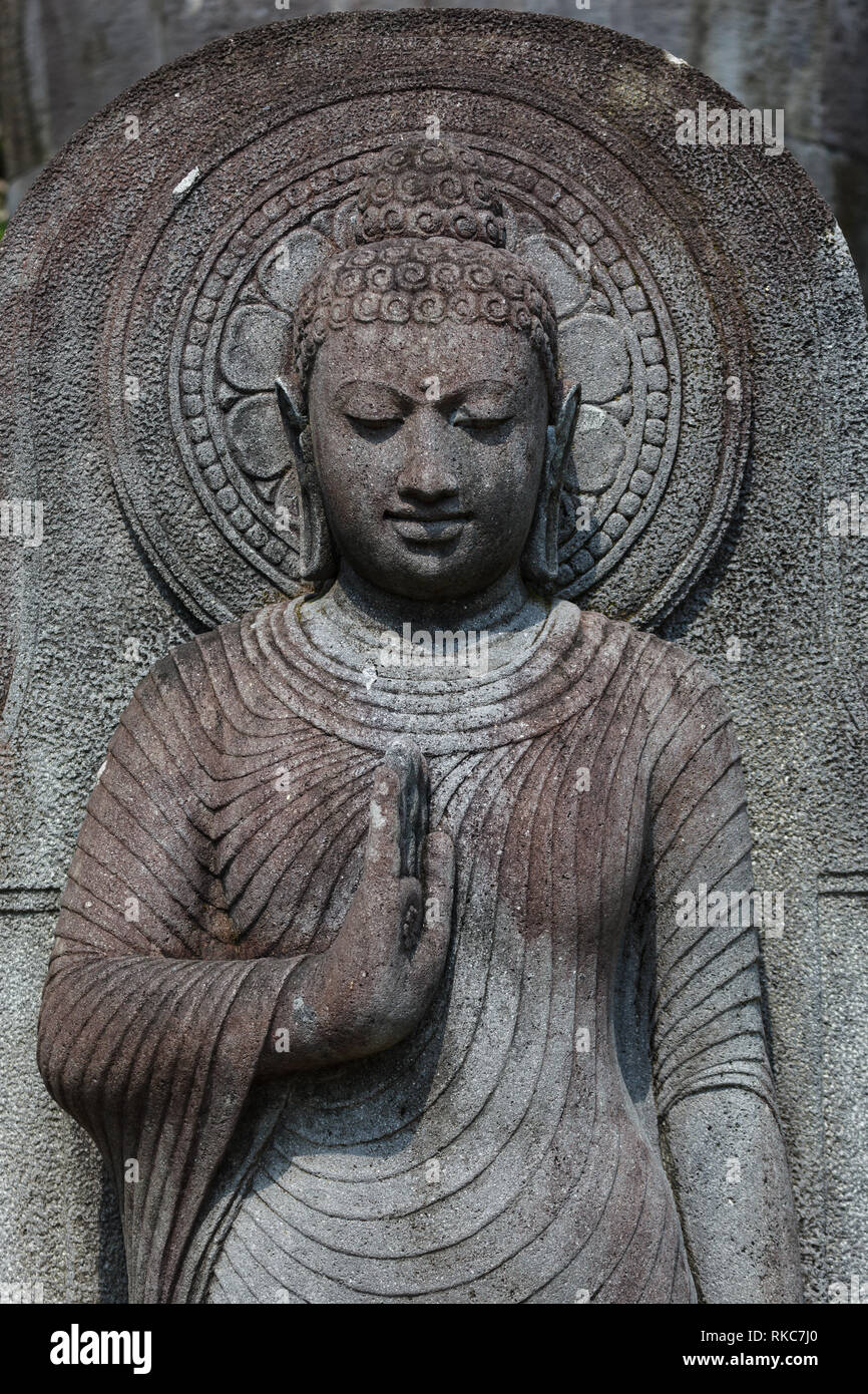 Statue top hi-res stock photography and images - Alamy