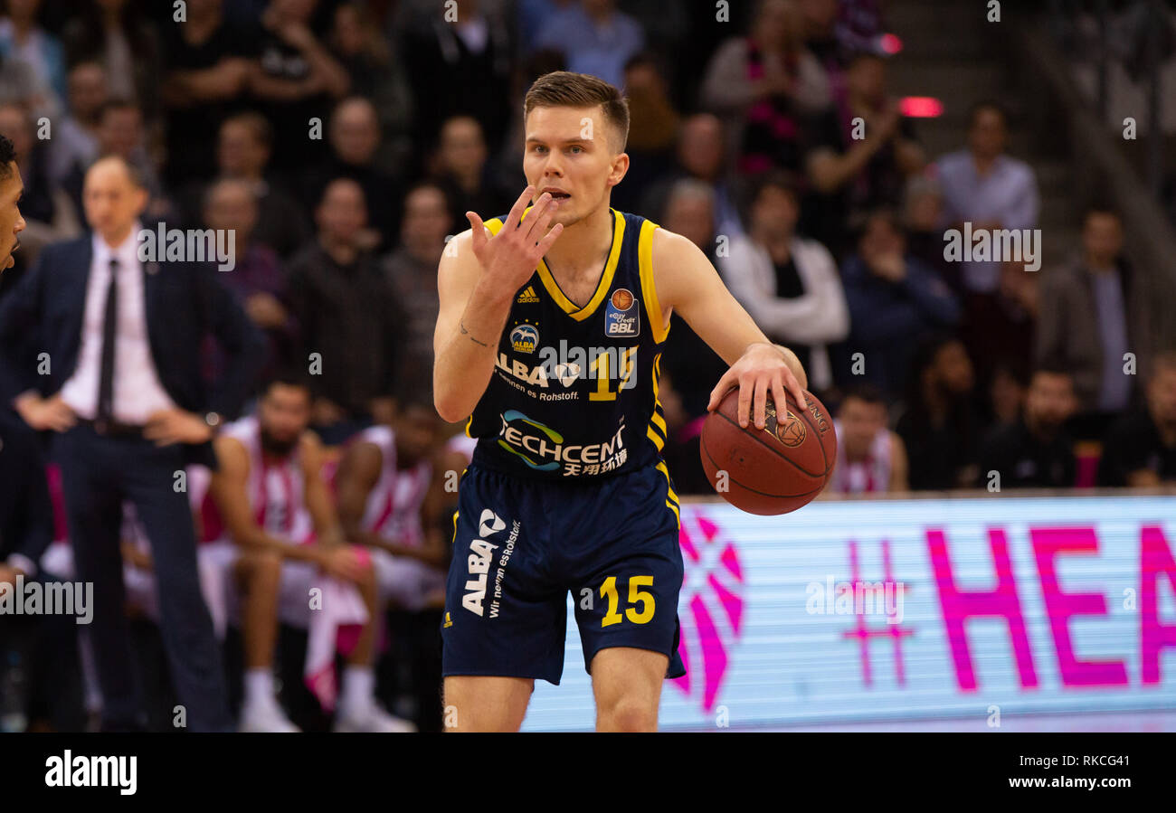 Martin hermannsson of alba berlin gestures hi-res stock photography and ...