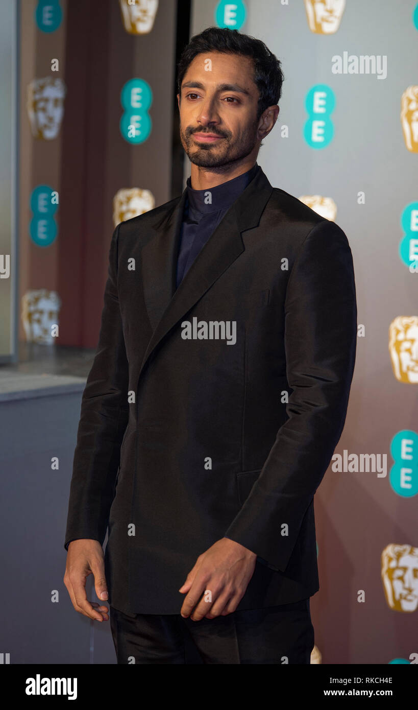 Riz ahmed red carpet hi-res stock photography and images - Alamy