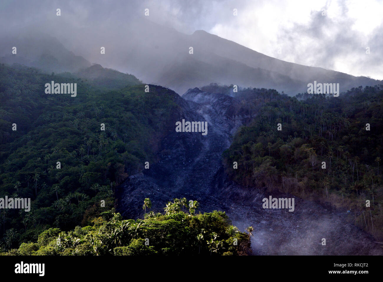 Slides bridges hi-res stock photography and images - Alamy